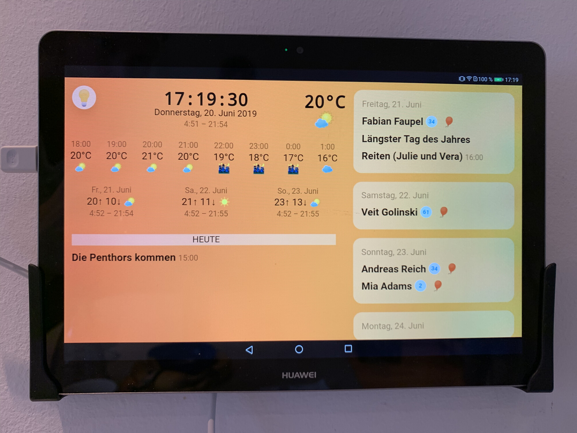 Building a Status Board with Calendar and Weather Info in JavaScript